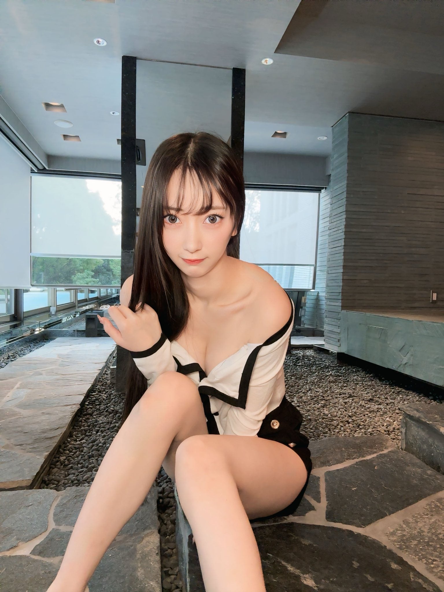 (画像3/6) さんま＆マツコ驚きの“30億円実家美女”YUYU、親からの誕生日プレゼントは2690万円 高級車・エルメス…セレブぶり話題 - モデルプレス