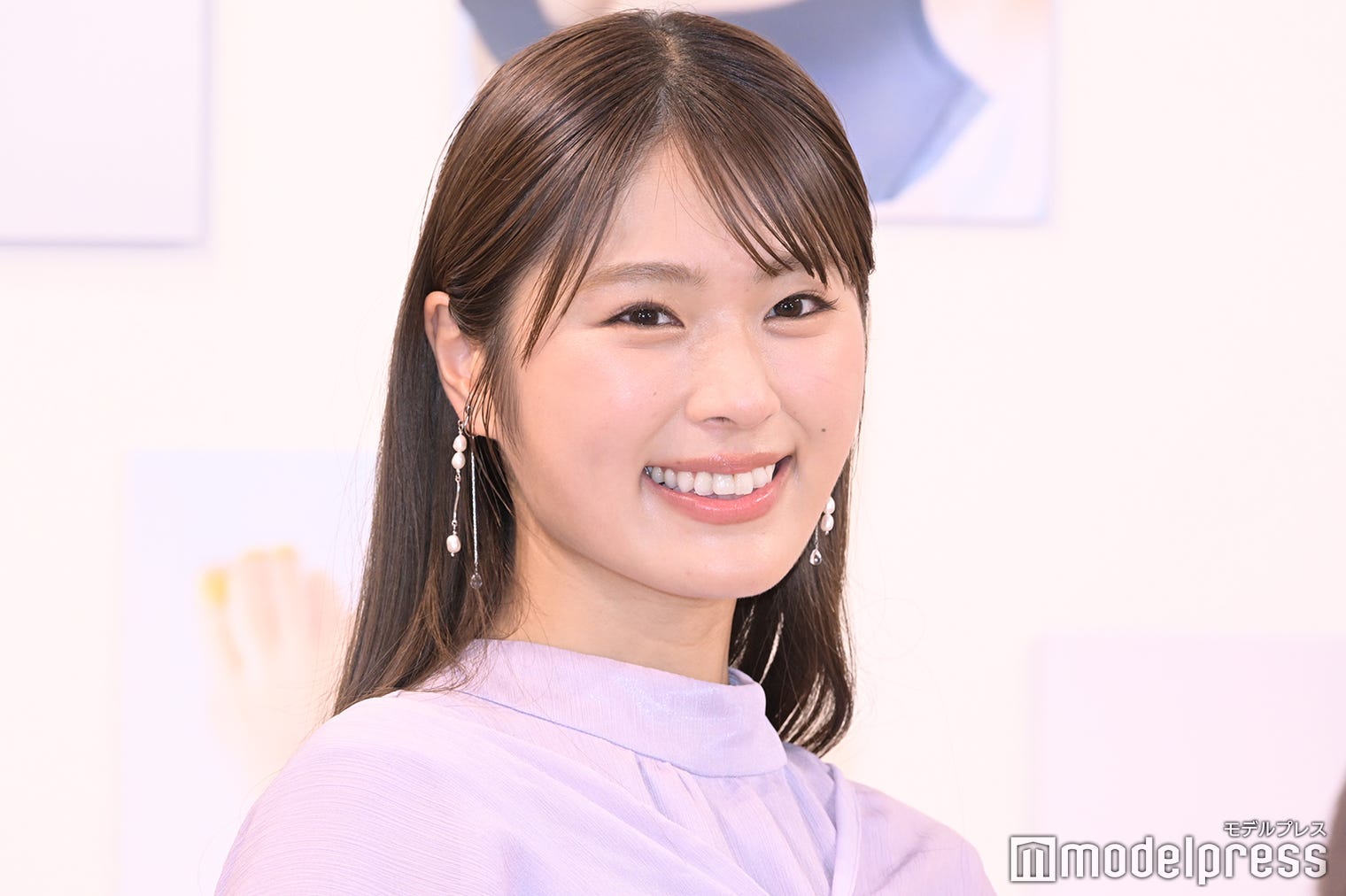 画像13 17 Nmb48渋谷凪咲、ミニ丈衣装で美脚披露 堂々ポージングに「かっこつけててすみません!!笑」 モデルプレス