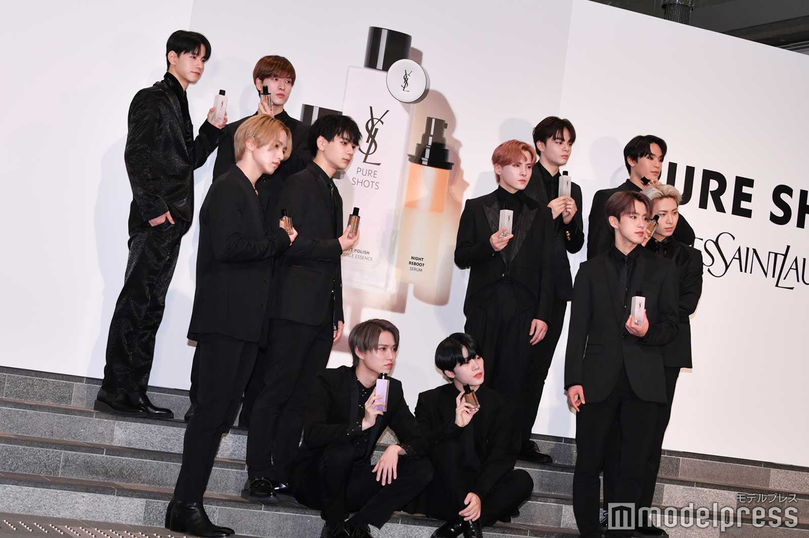 (画像34/91) JO1「YSL」とパートナーシップ締結 黒スーツ姿で登壇 - モデルプレス