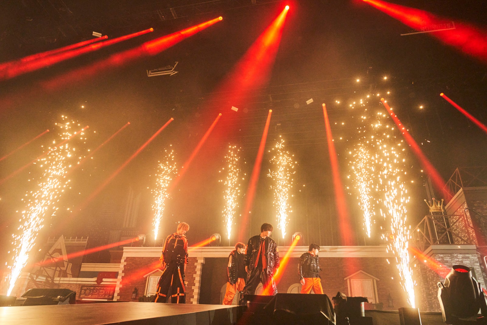 (画像22/28) M!LK、ヒーロー姿で宙を舞う ラストでタイトル回収＆ボスの正体明らかに【「HERO」ライブレポート／セットリスト】 - モデルプレス