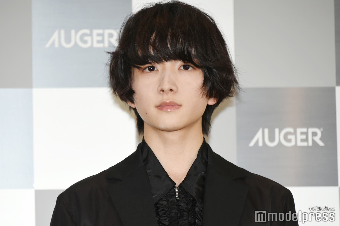 板垣李光人、なにわ男子・道枝駿佑からの ご指名”に「ひっくり返った」 美男子のやりとりにファン「尊い」 モデルプレス