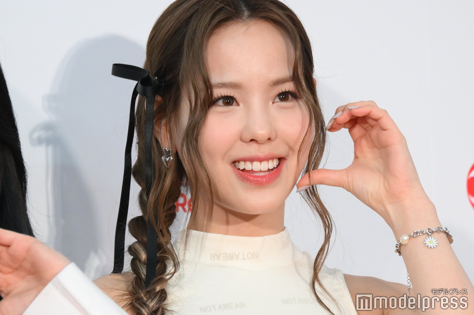 NiziUマコ、アイドル夢見て13歳から韓国語勉強「休みの日は練習してた」10年前からストイックな生活 - モデルプレス