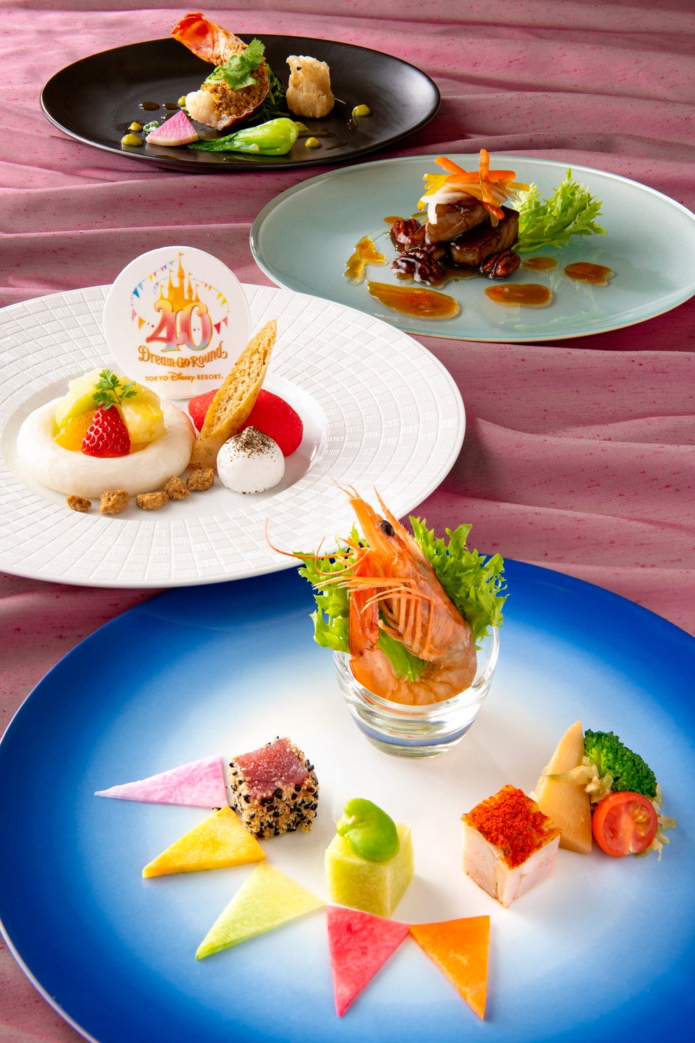 (画像17/19) ディズニーホテル、TDR40周年の祝祭ムード溢れるスペシャルメニューや館内装飾を実施 - モデルプレス