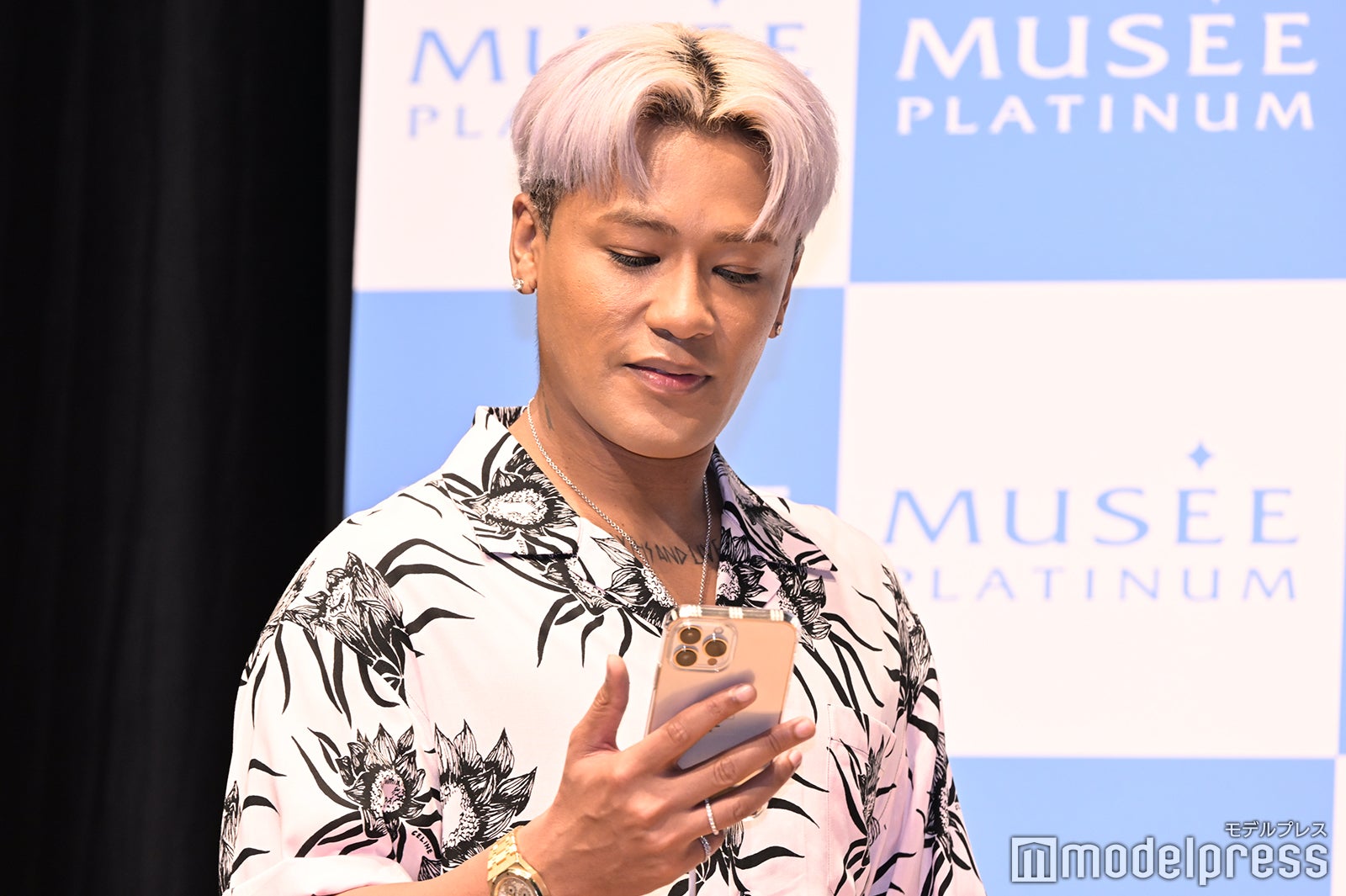 (画像28/45) 三代目JSB・ELLY、20歳の秘蔵写真公開「昔のEXILE ATSUSHIさんです（笑）」 - モデルプレス