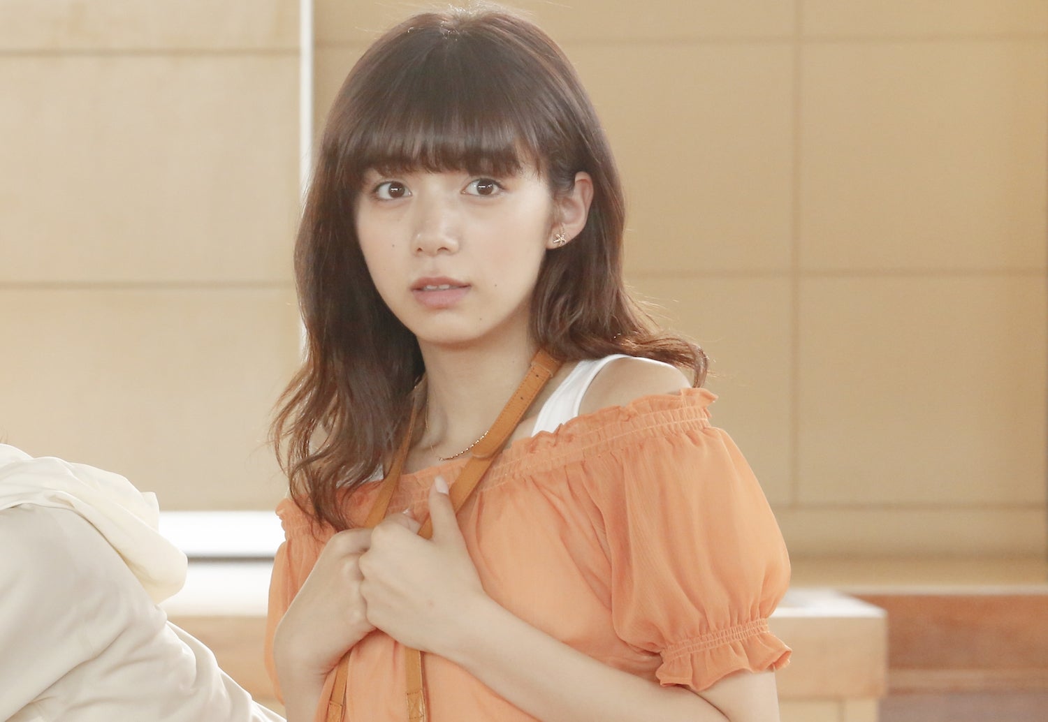 池田エライザ、キュートなカメラ女子に 土屋太鳳らと撮影会<トリガール!> モデルプレス