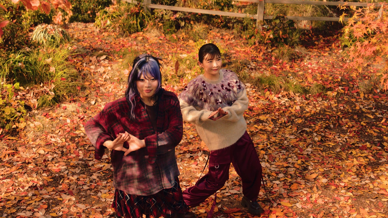 (画像3/14) HANA・NAOKO＆伊藤沙莉「三角チョコパイ」新CMで初共演 “シリーズ史上最高難度”キレキレダンス披露 - モデルプレス