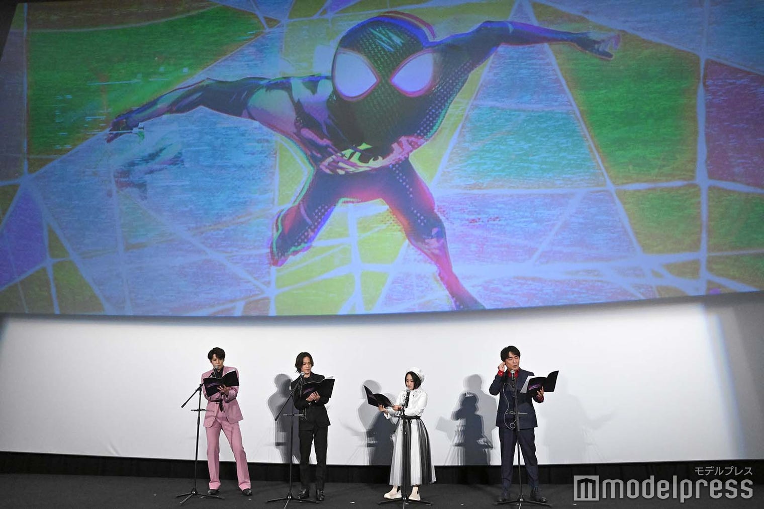 画像21 44 Lisa、第1子出産後初公の場「スパイダーマン」イベントサプライズ登場もmcからの暴露に思わず笑顔 モデルプレス