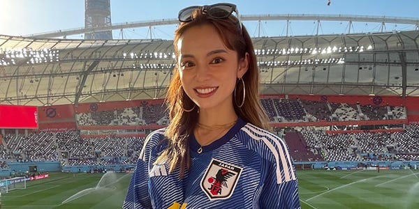 W杯で話題の美女・shonoにインタビュー “フォロワー20万人増”抜群スタイル&美貌の秘訣も解説【注目の人物】 モデルプレス
