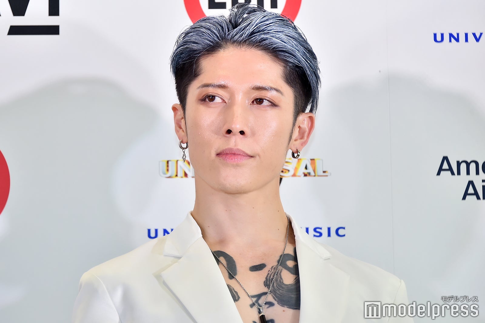 (画像4/10) MIYAVI、LDHへの移籍を発表「タッグを組んで世界をロックする」 EXILE AKIRA祝福に駆けつける - モデルプレス