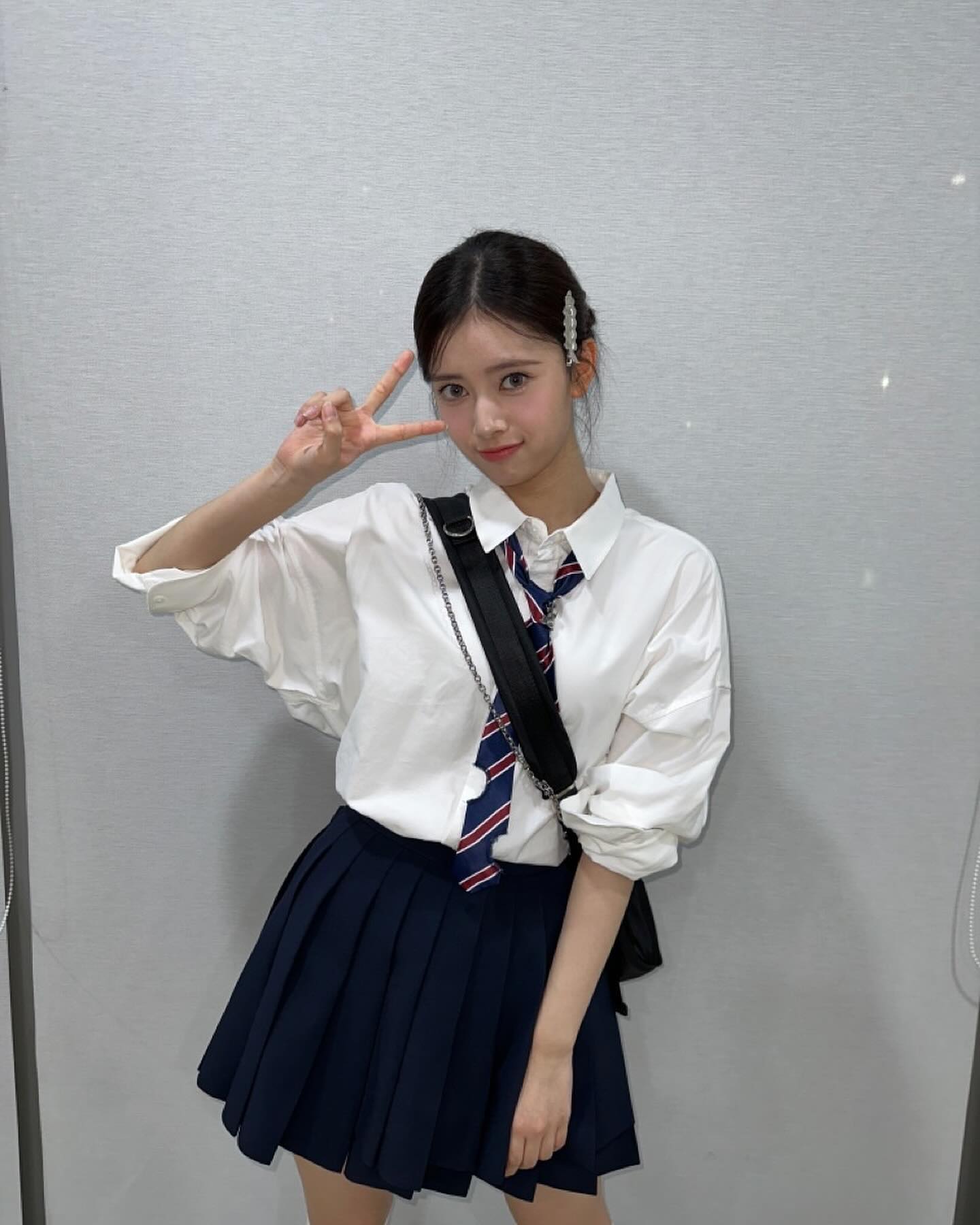 (画像4/17) NiziUリマ、スラリ美脚覗く“制服風”オフショットに「可愛すぎる」「好きになっちゃう」の声 - モデルプレス