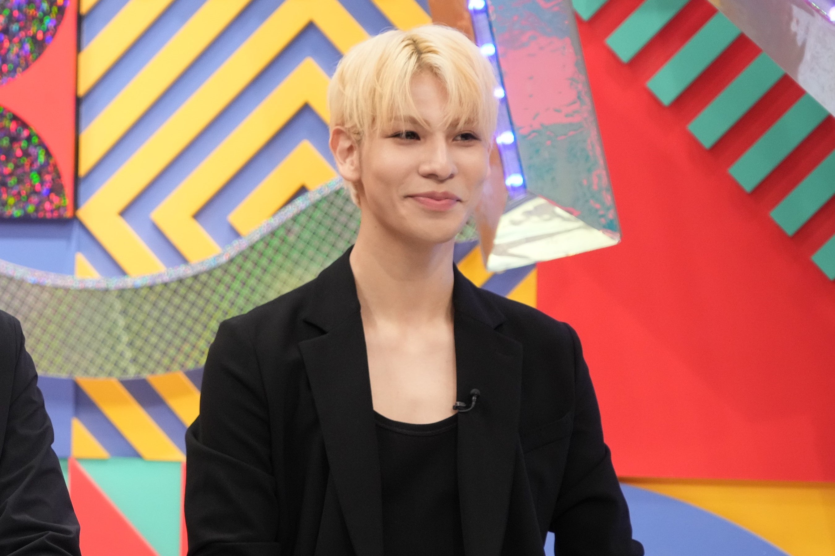 Snow Manラウール「FNS27時間テレビ2024」応援サポーター務めるダンス企画本格始動 “カギメンバー”に真剣アドバイス - モデルプレス