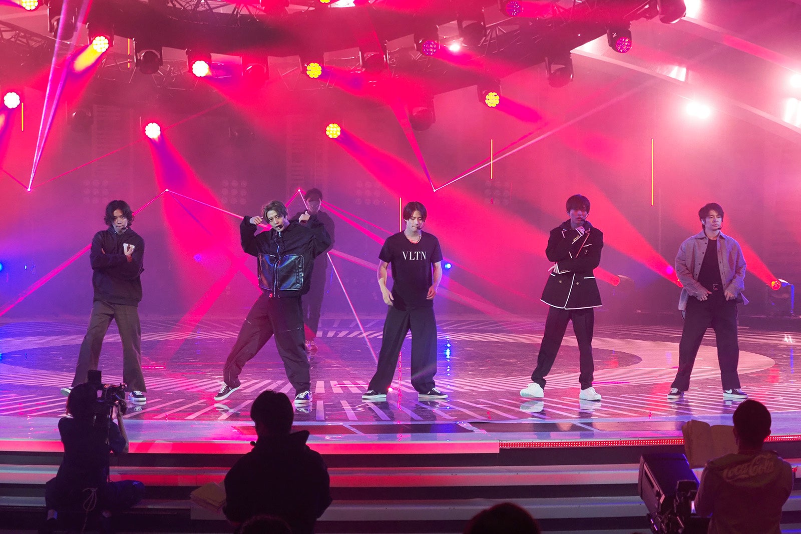 <紅白リハ1日目>king & Prince、圧巻ダンスで「ichiban」披露「ちょっと構成を変えている」 モデルプレス
