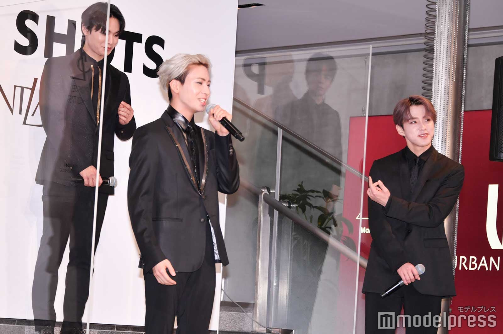 (画像69/91) JO1「YSL」とパートナーシップ締結 黒スーツ姿で登壇 - モデルプレス