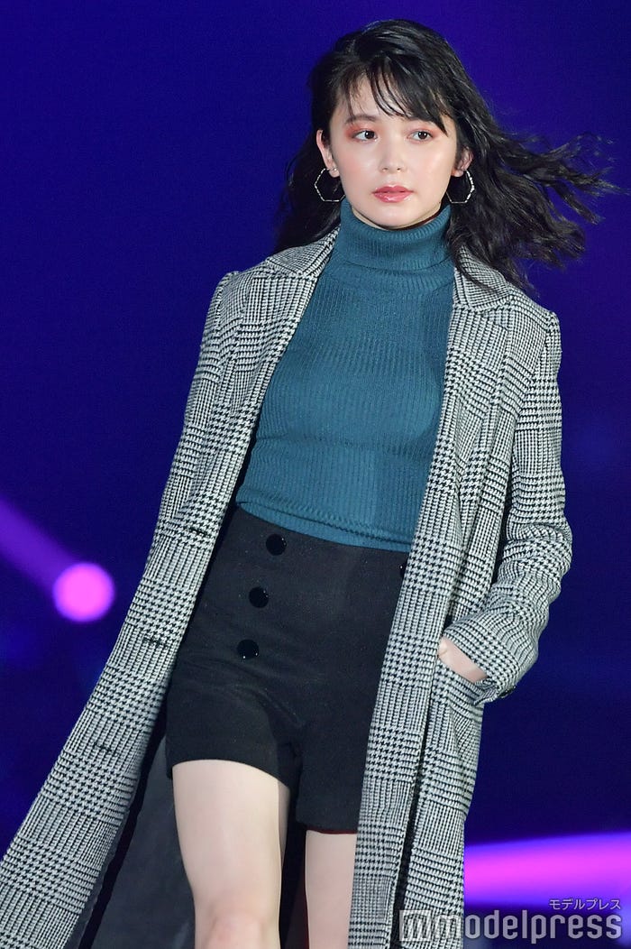 “ティーンのカリスマ”久間田琳加、大人化にドキッ ショートパンツで美脚披露<tgc北九州2018> モデルプレス