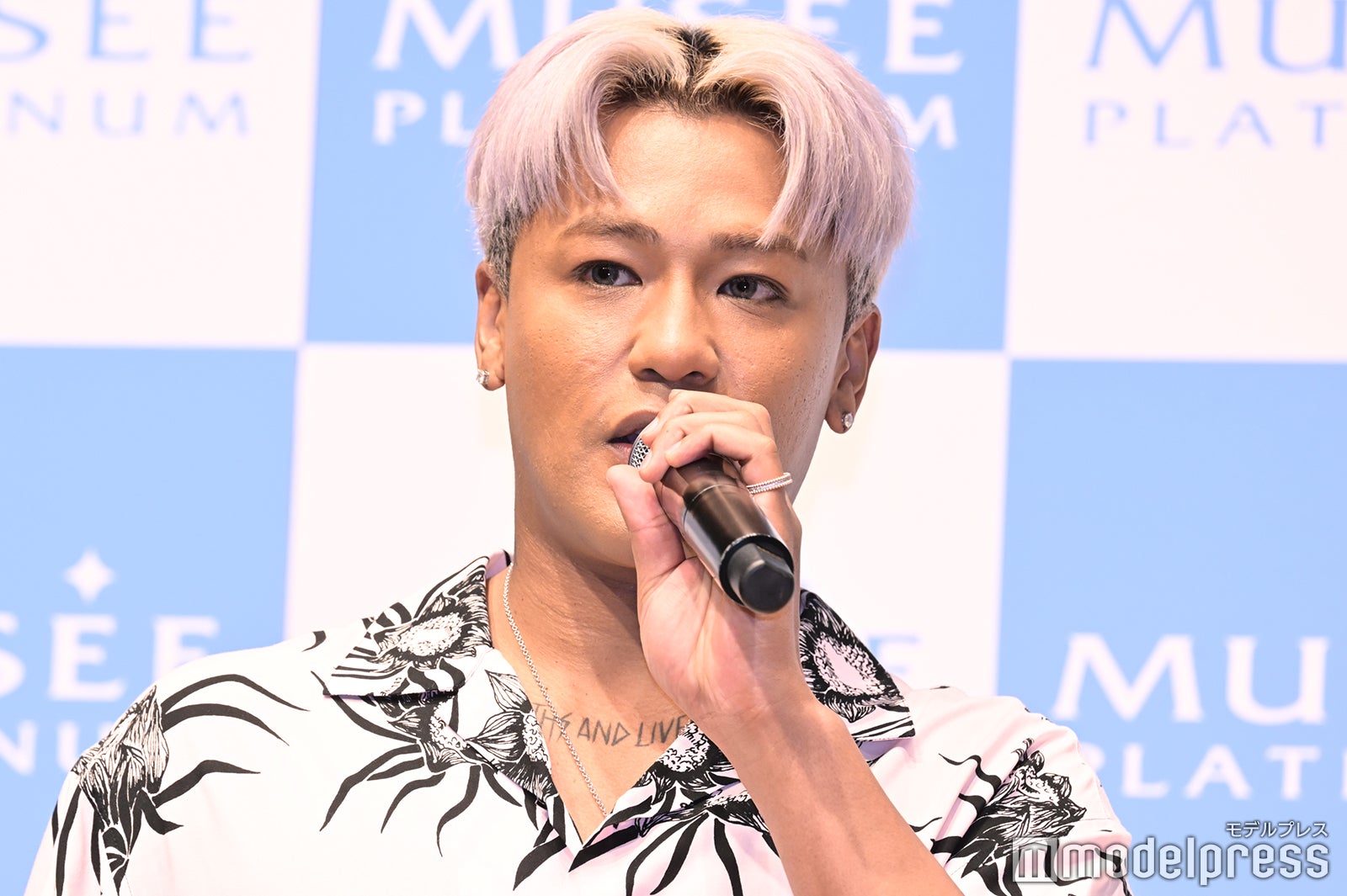(画像5/45) 三代目JSB・ELLY、20歳の秘蔵写真公開「昔のEXILE ATSUSHIさんです（笑）」 - モデルプレス