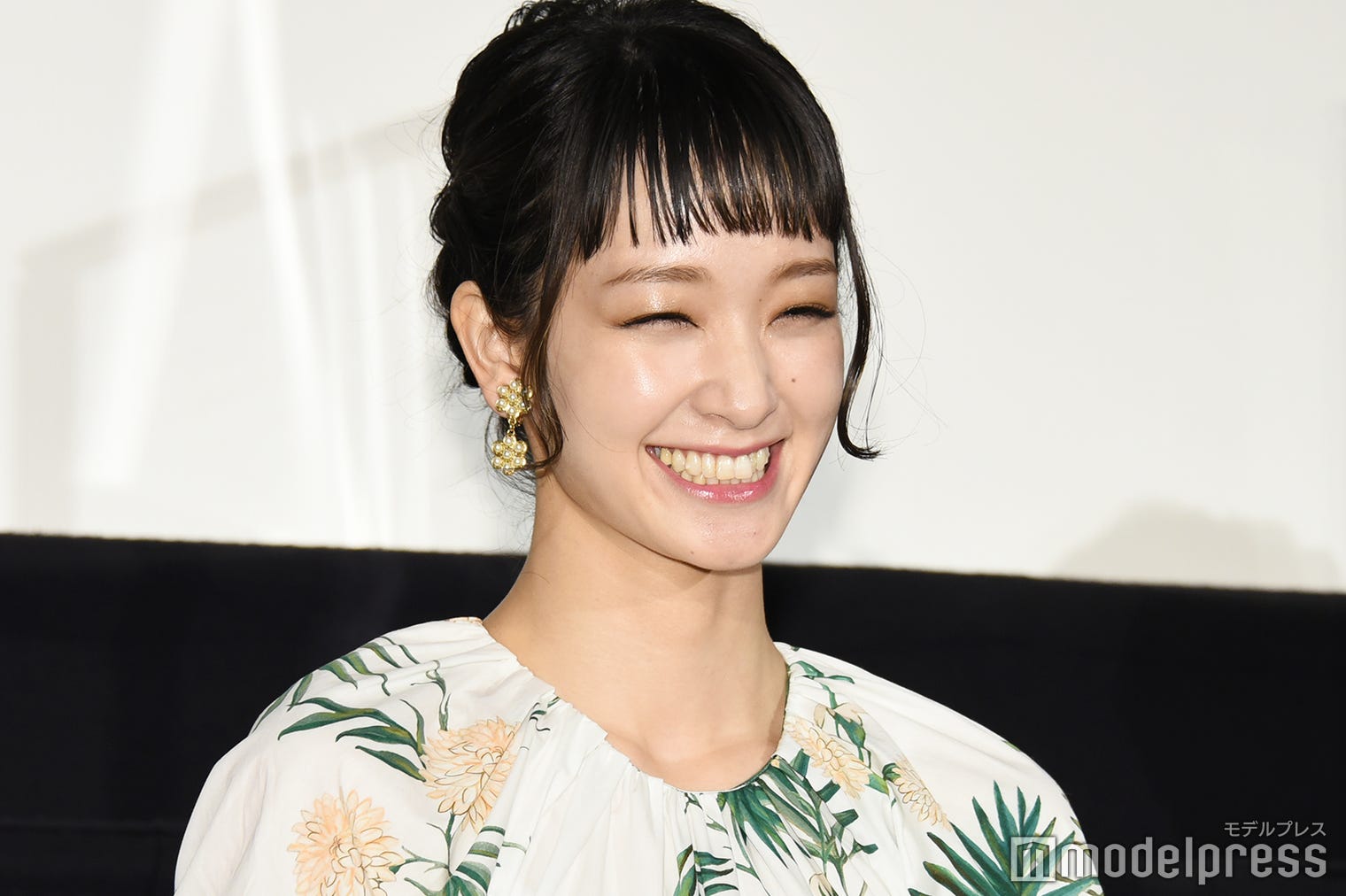 画像14 20 剛力彩芽、デニムコーデで美ウエスト披露 私服ショットに「センスがすごい」「スタイル抜群」の声 モデルプレス