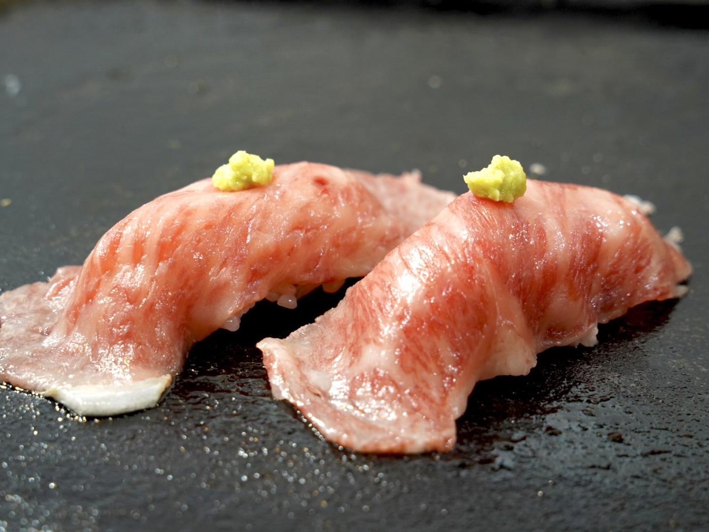 肉好きよ、集結！「肉祭2025in日比谷公園」彩り豊富な肉料理やドリンク、スイーツまで堪能 - 女子旅プレス