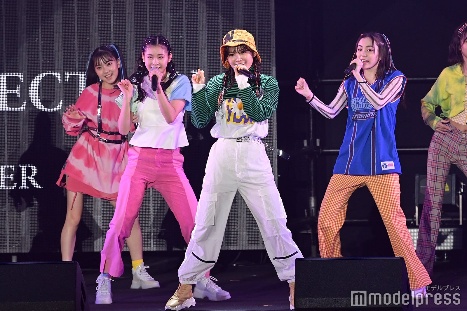 (画像7/16) Girls2、TGCデビューに感激 新曲「PartyTime!」初披露＜TGC2021 S／S＞ - モデルプレス