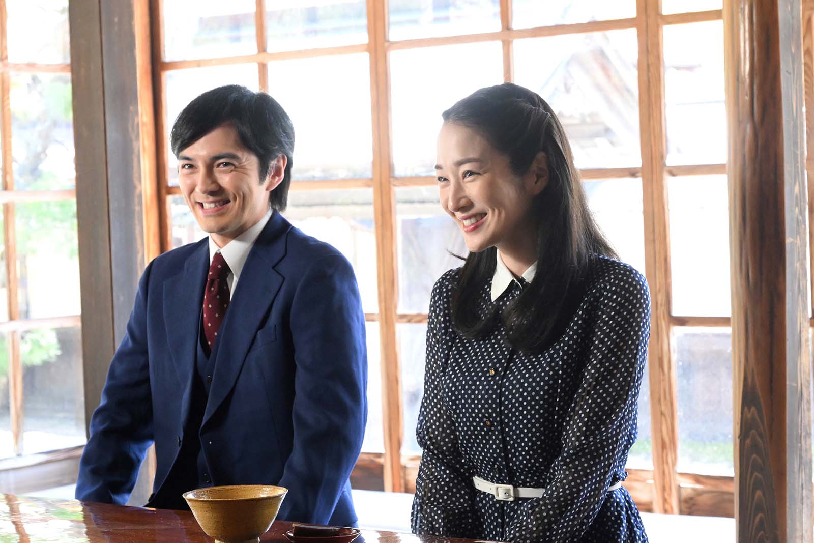 (画像56/58) 「VIVANT」ベキ（役所広司）、ノコル（二宮和也）との出会い・アディエル＆ジャミーンとの関係性…壮絶過去発覚で「胸が痛い」「涙腺崩壊」の声 - モデルプレス