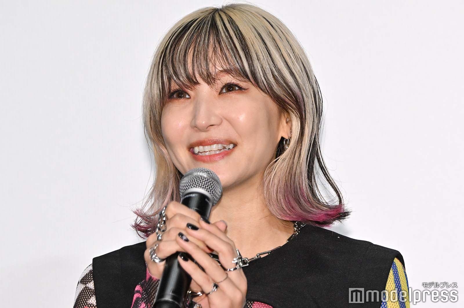 画像5 44 Lisa、第1子出産後初公の場「スパイダーマン」イベントサプライズ登場もmcからの暴露に思わず笑顔 モデルプレス