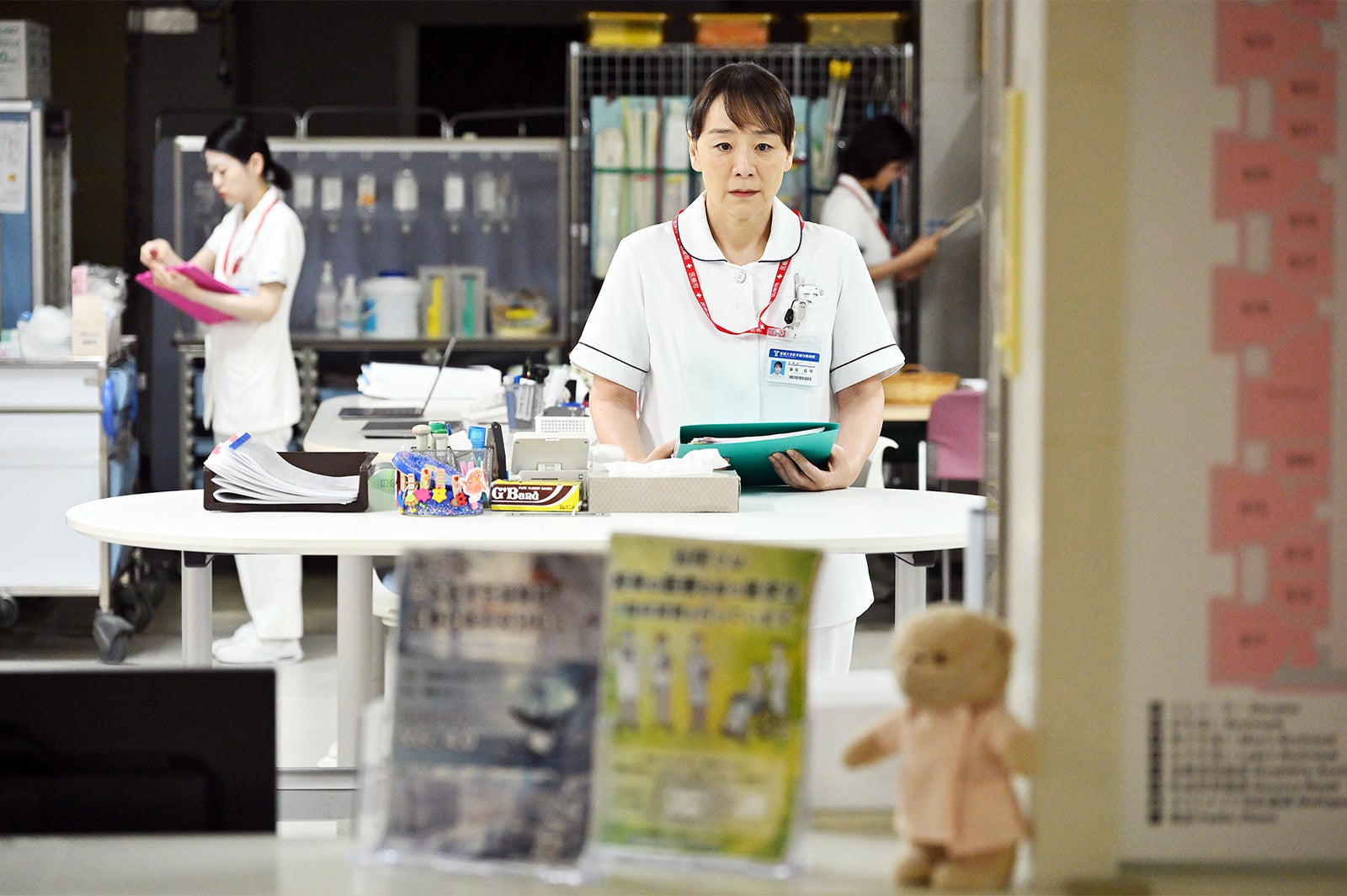 (画像35/69) 「ブラックペアン シーズン2」オペ室で「VIVANT」キャスト3人が奇跡の再会 二宮和也の“呼びかけ”で注目集まる「気付いた人すごい」 - モデルプレス