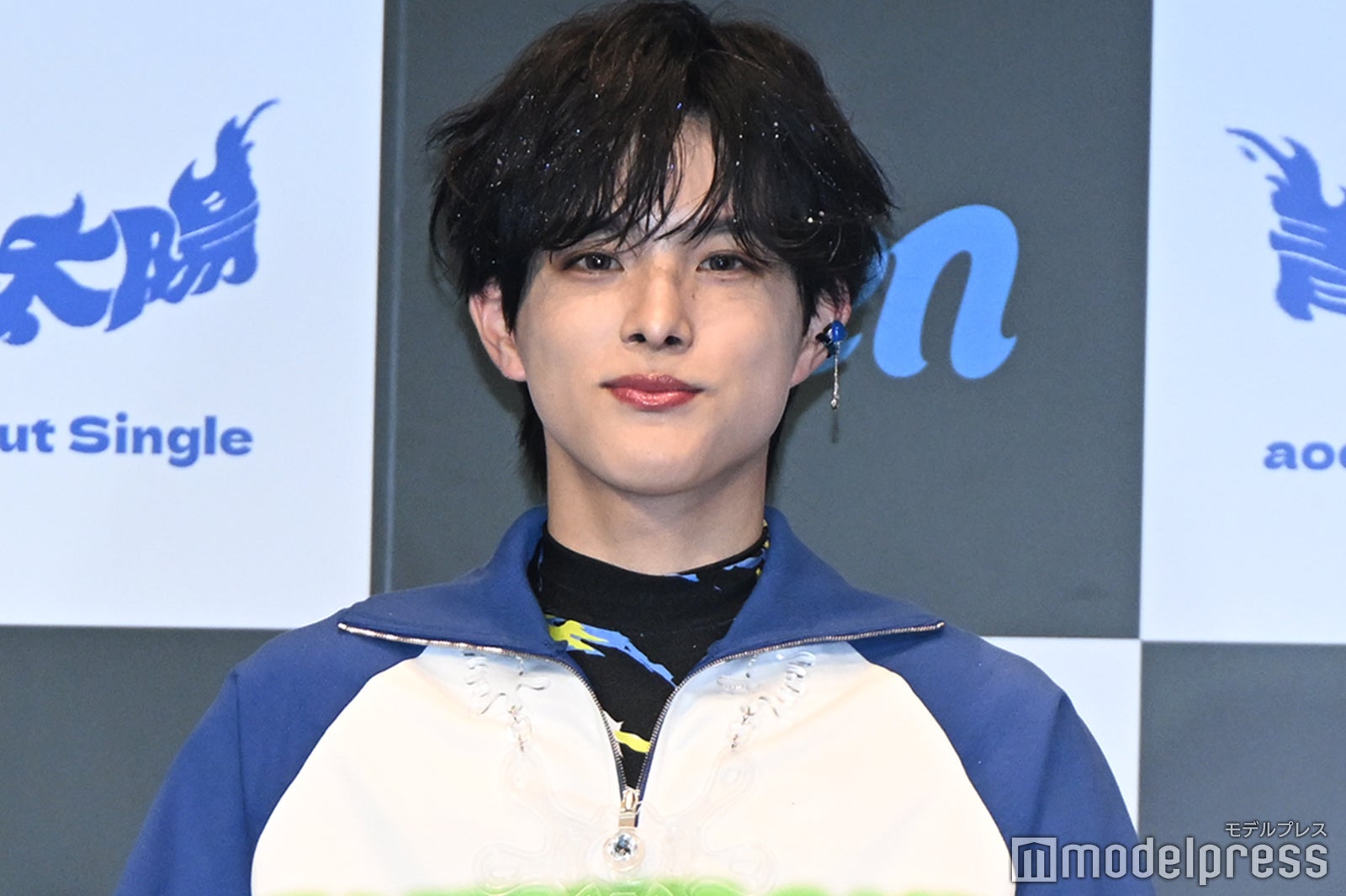 (画像36/88) HYBE発・新J-POPグループ「aoen（アオエン）」デビュー発表記者会見に登場 ブルーカーペットでヨーヨー披露【メンバー紹介】 - モデルプレス