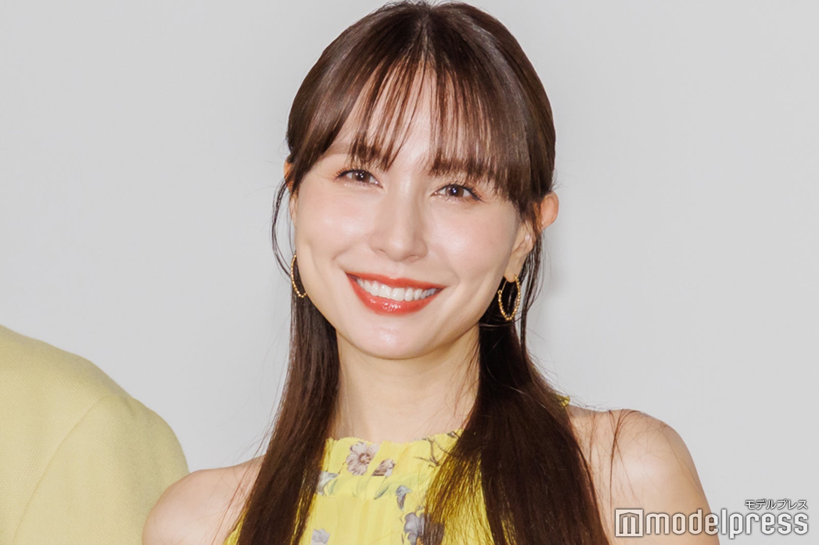 (画像11/11) May J.、ほっそり美脚際立つ私服ショット披露「スタイル良すぎ」「ギャップすごい」と反響 - モデルプレス