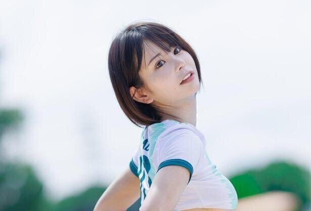 パピコ、美乳を大胆に見せつける豹コスプレにファン興奮「世界一かわいい豹」「うぉーーー」 モデルプレス