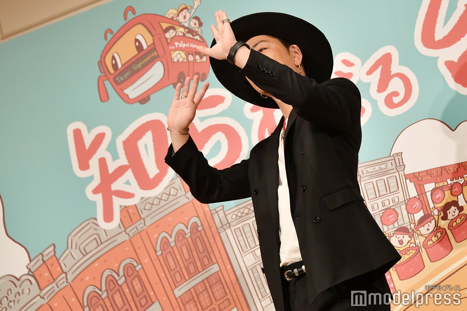 (画像36/44) 三代目JSB・OMI、早起き撮影で“激眠顔”披露も「イケメン」「美しさ増してる」と反響 - モデルプレス