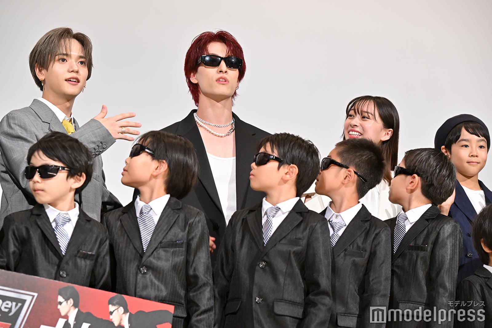 (画像6/50) フジ新人・上垣皓太朗アナ、舞台挨拶で初MC JO1＆FANTASTICS前に堂々進行【逃走中 THE MOVIE】 - モデルプレス