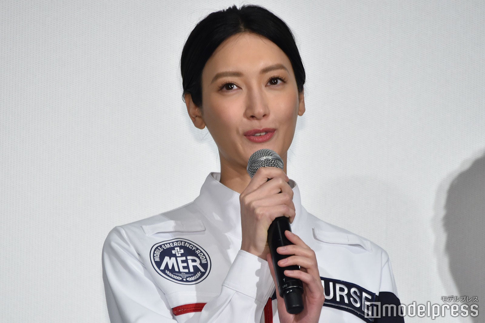 (画像3/9) 「TOKYO MER」中条あやみ・菜々緒ら「お互いのお尻を触り合う」「キスは普通」驚きの撮影裏話 鈴木亮平から“癒し系認定”される - モデルプレス