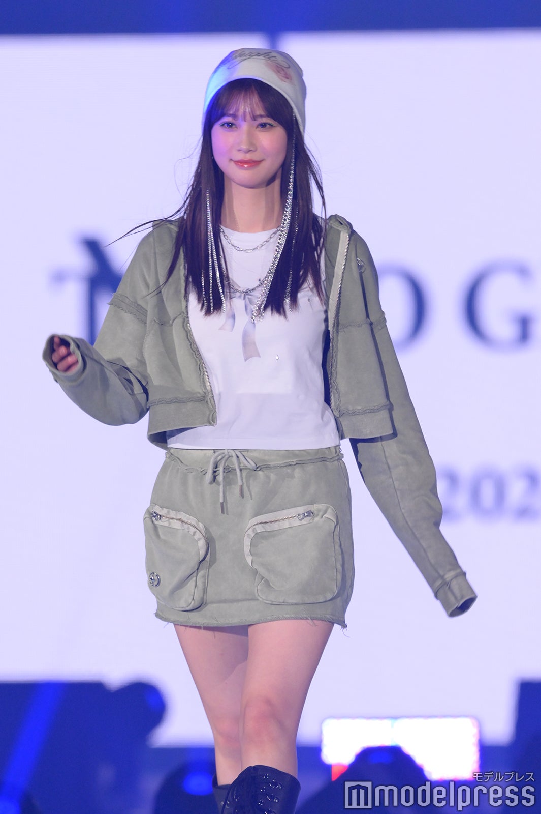 (画像3/7) 生見愛瑠、美太もも全開 ミリタリーコーデが今っぽい【TGC 2024 S／S】 - モデルプレス