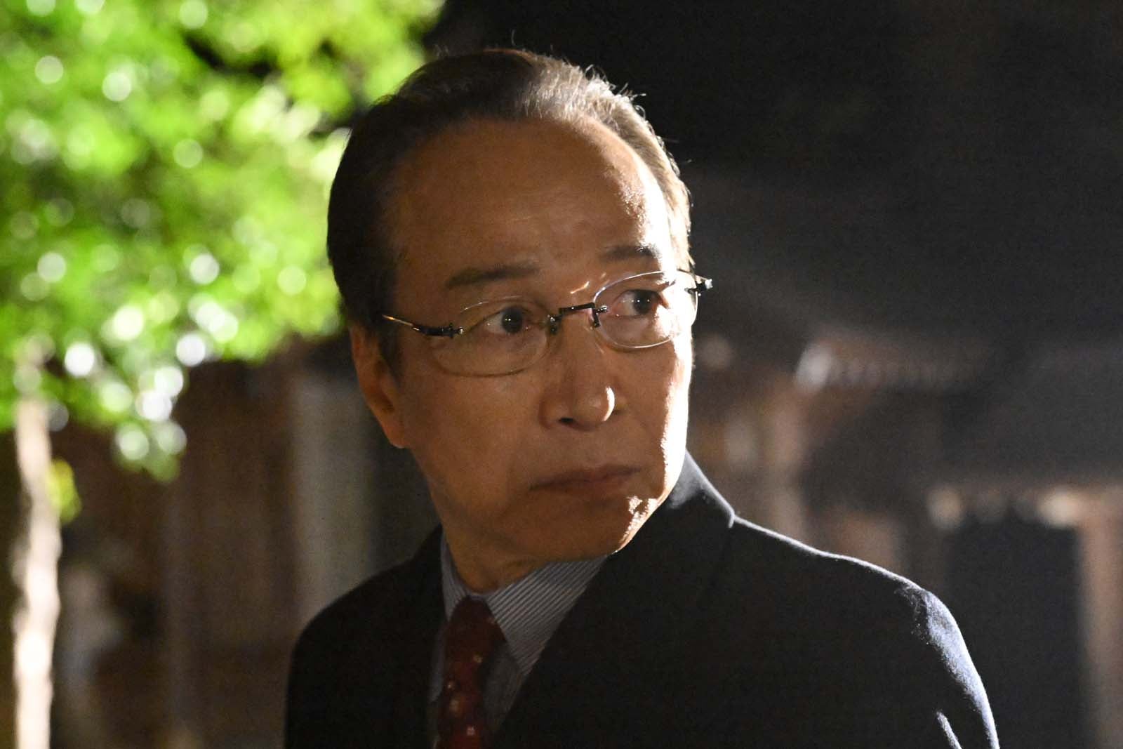 (画像14/58) 【「VIVANT」考察まとめ】野崎（阿部寛）の名前に隠された秘密・ヴィヴァンの別解釈・それぞれの正体…最終回前にチェックしたい謎の数々 - モデルプレス