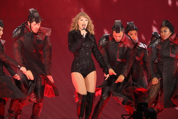 テイラー・スウィフト「東京愛してる」に5万人熱狂 ワールドツアー日本でフィナーレ迎える＜セットリスト＞ モデルプレス