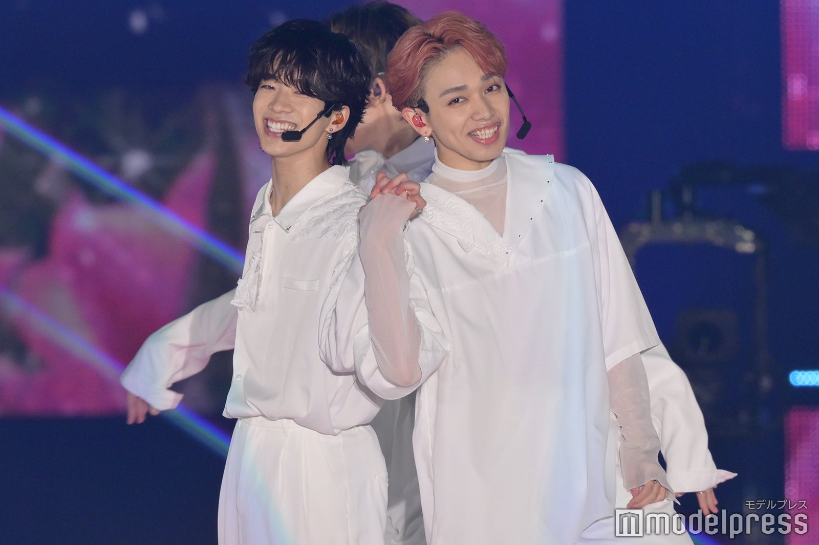 (画像189/193) 8LOOM、涙のラストライブで活動に幕 宮世琉弥「7人で走り抜けられて幸せです」＜CDTVスペシャル！年越しプレミアライブ＞ - モデルプレス