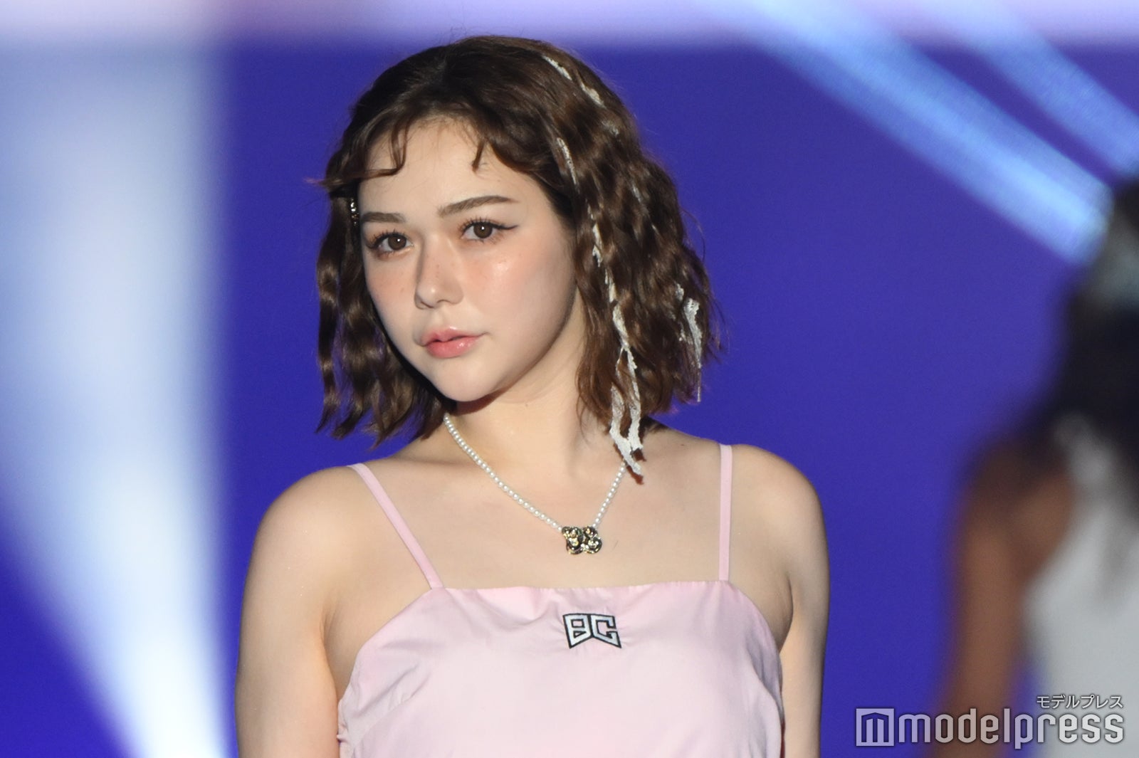 画像32 111 村重杏奈、美背中&美ヒップ強調ショット公開「泣くほど嫌だった大きいお尻も…」体型について語る モデルプレス