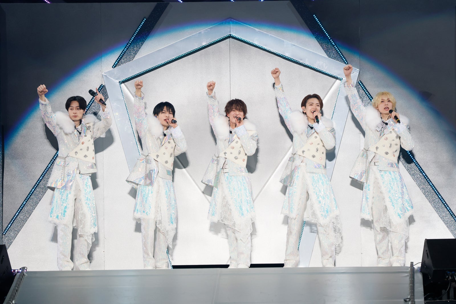 (画像6/6) ACEes佐藤龍我「なかったことにはしないで」グループ再編成後も変わらぬ夢 浮所飛貴は決意表明 【「PROLOGUE」挨拶全文】 - モデルプレス