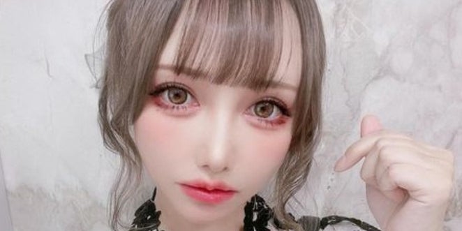 40歳の現役アイドル・MiRichan、“総額300万”の脂肪吸引・10箇所以上の整形事情明かす - モデルプレス