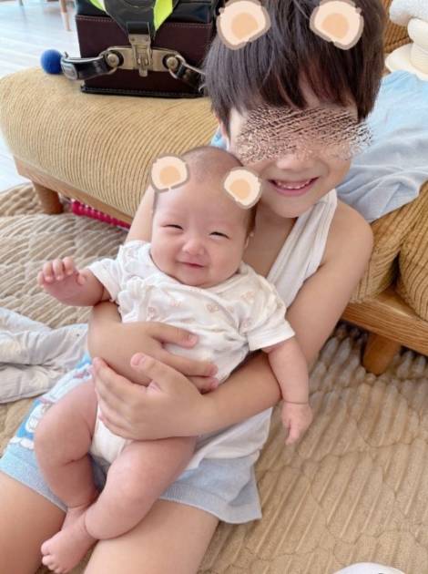 辻希美、三男＆次女の“激かわ”ニッコリSHOTを公開「最高の写真が撮れました」 - モデルプレス