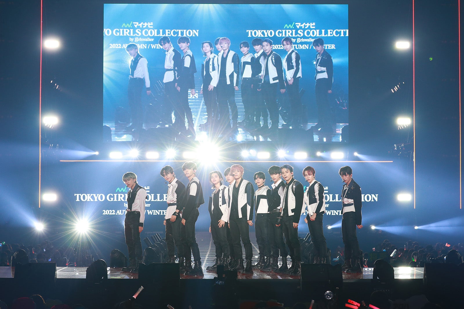 INI、TGC初出演で「Password」「BOMBARDA」披露 熱いステージで会場盛り上げる＜TGC 2022 A／W＞ - モデルプレス