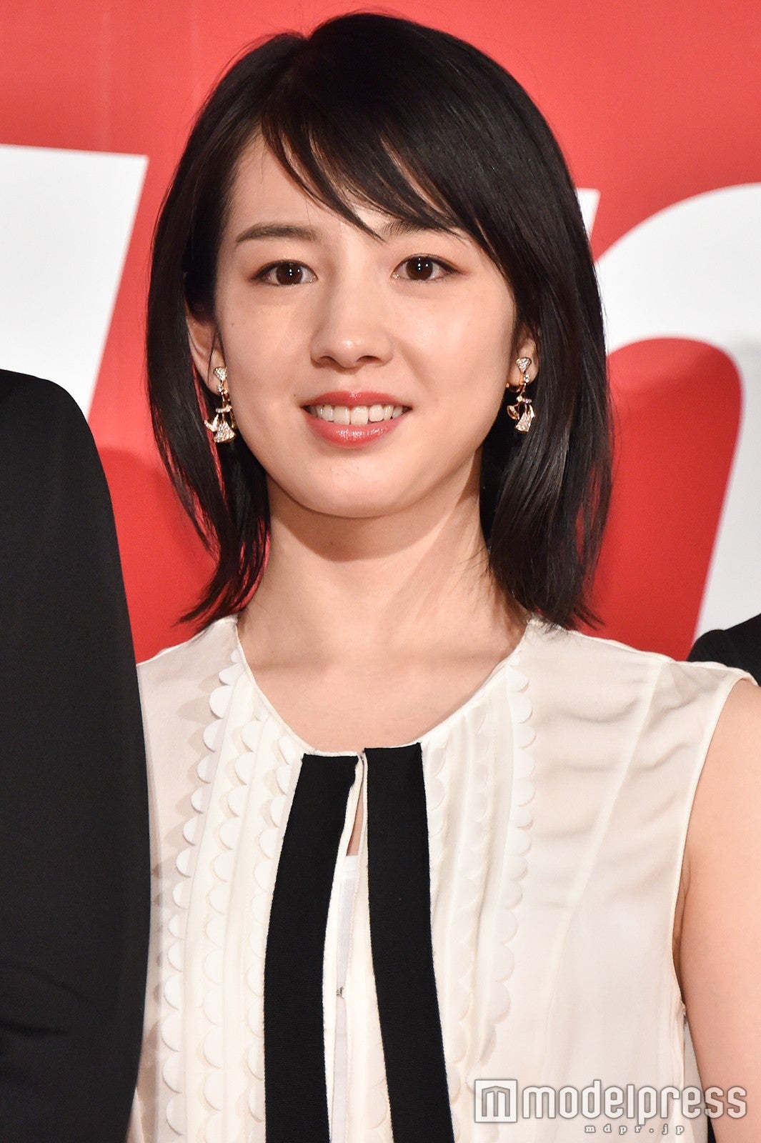 画像24 26 新婚の桜庭ななみ、ウエディングドレス姿披露 地元・鹿児島で家族写真撮影も モデルプレス
