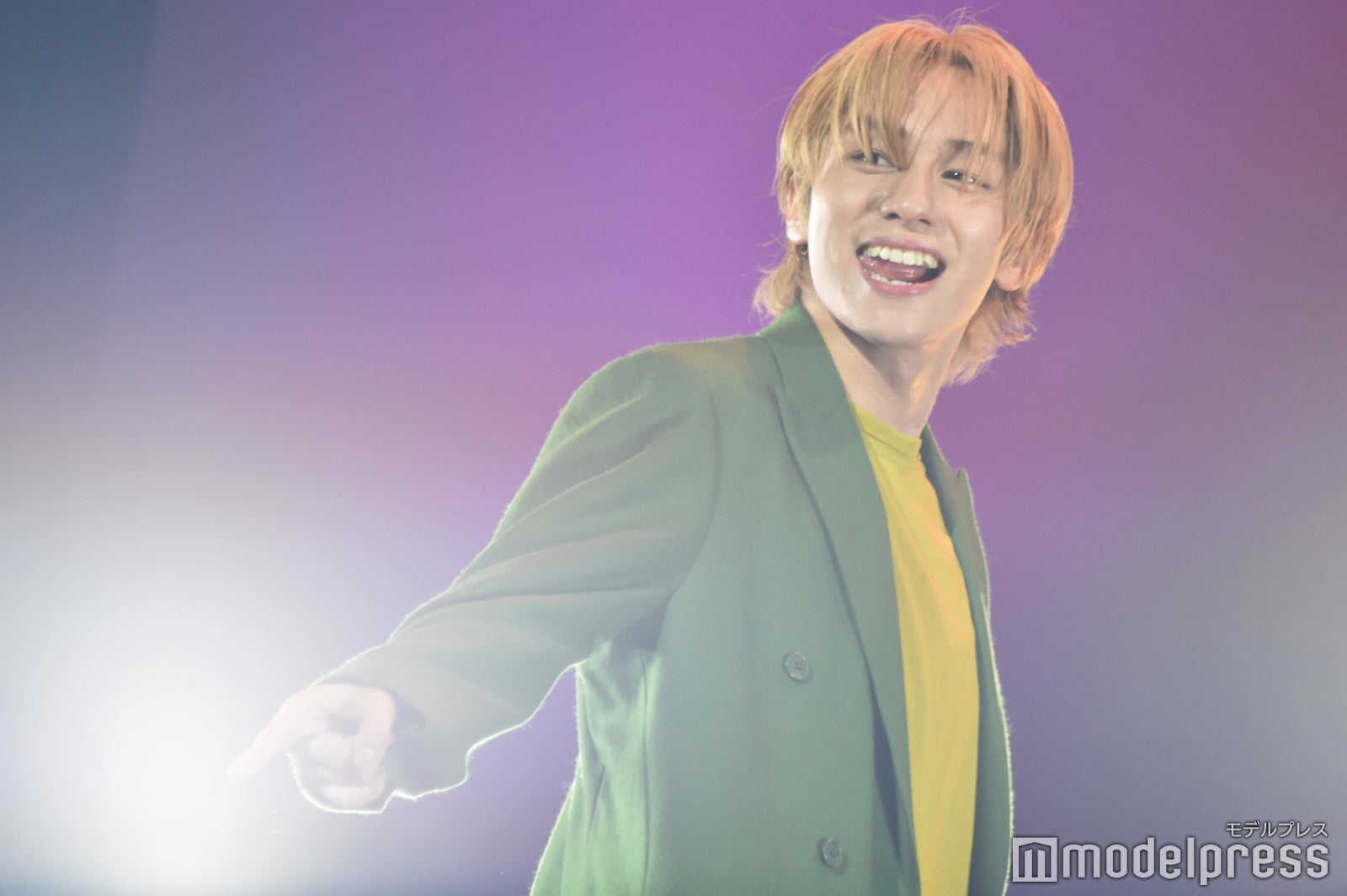 (画像25/55) 山下幸輝、サプライズ登場の綱啓永と「君の花になる」8LOOM全5曲パフォーマンス＜「ホミパリ」独占取材＞ - モデルプレス