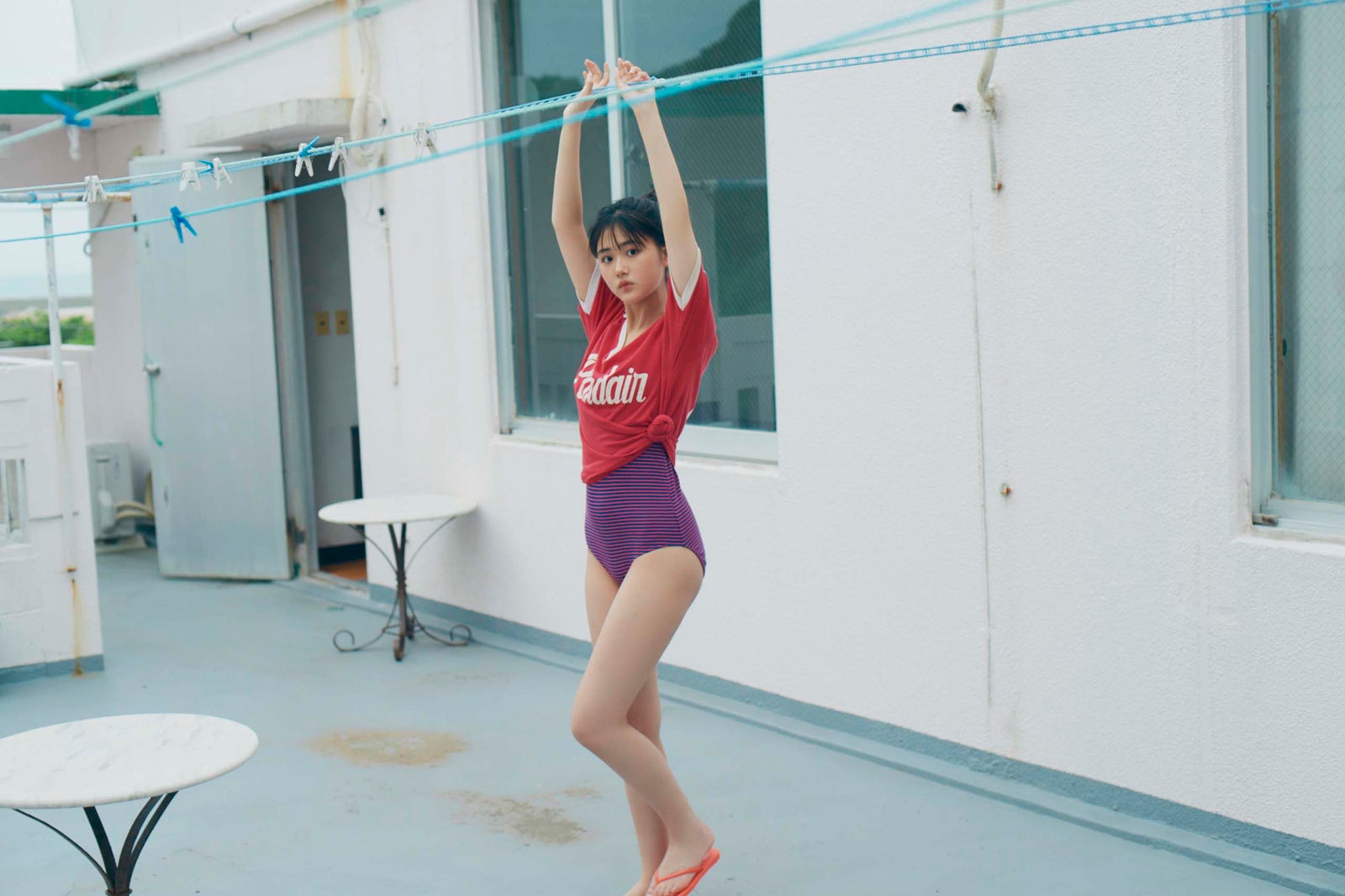 画像4 13 原菜乃華、初水着姿で美ボディ披露 抜群スタイル際立つ先行カット続々公開<はなのいろ> モデルプレス