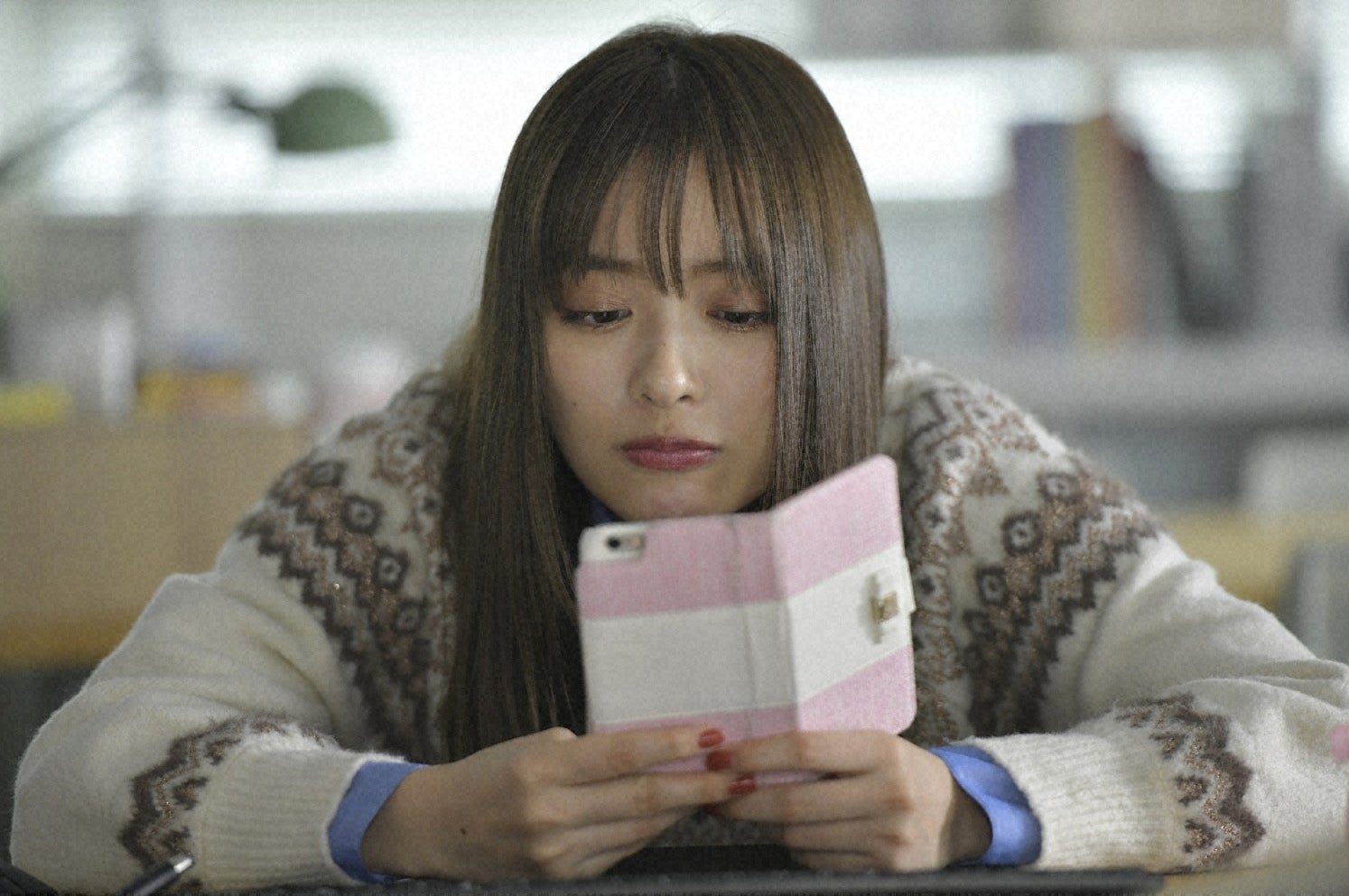 画像11 12 “性依存系女子”好演の内田理央、恋愛の悩みを告白「根本的にヤバい」…「来世ではちゃんとします」インタビュー モデルプレス