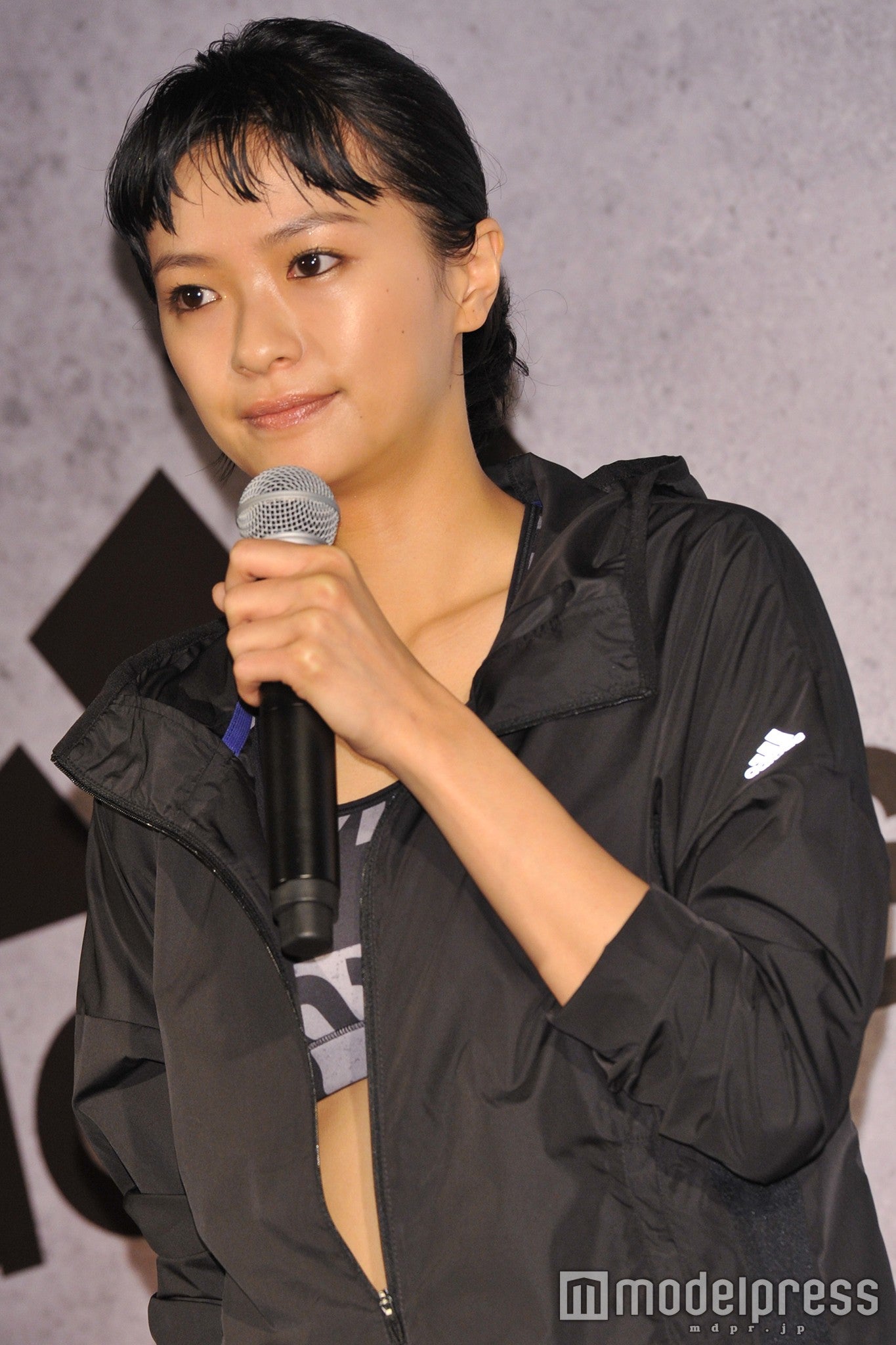 画像3 7 榮倉奈々、鍛え上げた美ボディ披露「すごく豊かになった」 モデルプレス