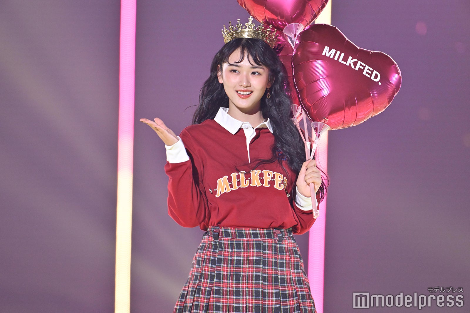 (画像4/10) 櫻坂46山崎天、3つのチェック柄重ねた個性派スタイル ハッピーオーラで輝く【TGC2025A/W】 - モデルプレス