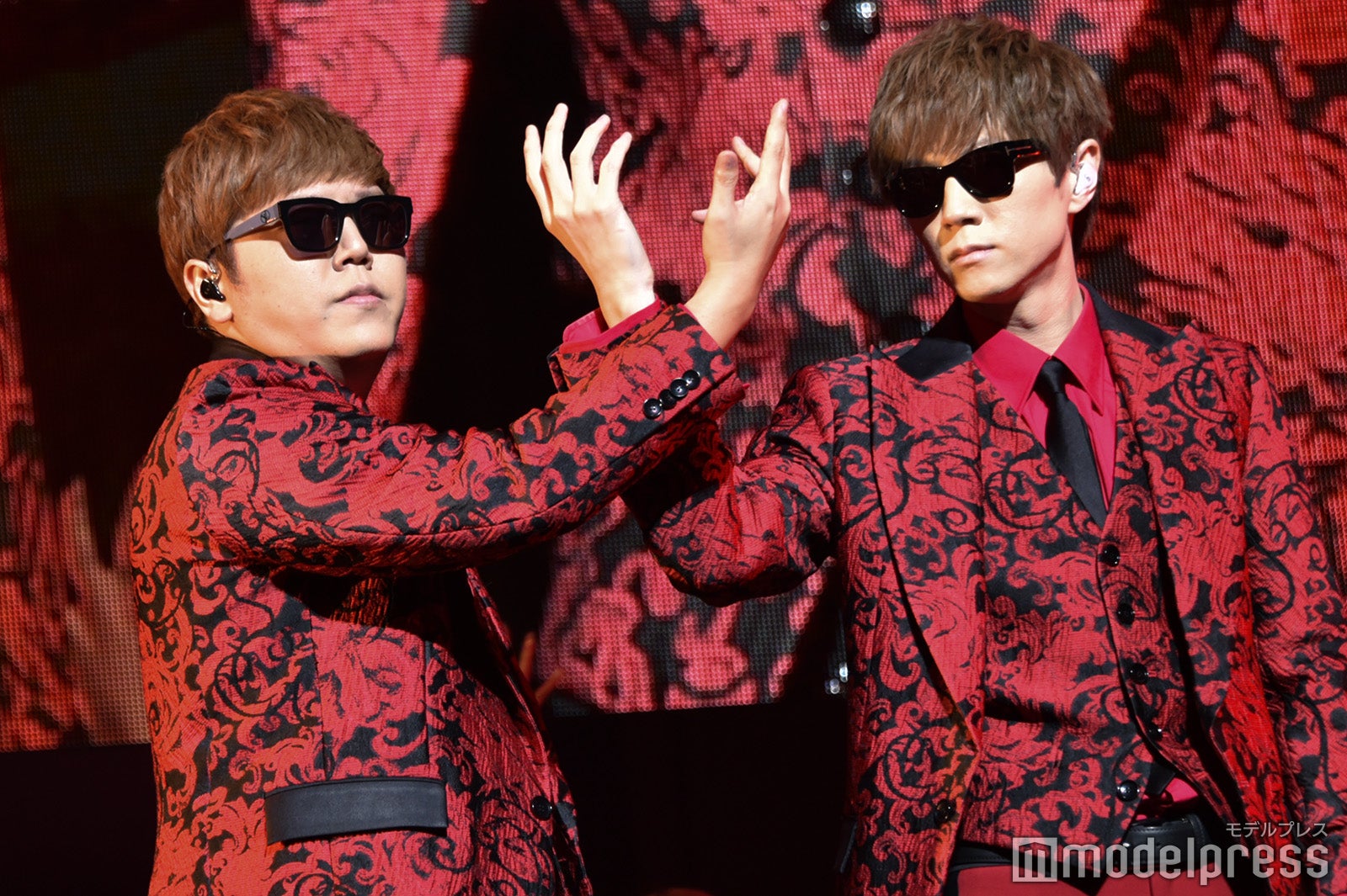 (画像2/12) HIKAKIN、活動再開後初のステージ SEIKINと炎のライブで3年ぶり「U-FES.」開幕 - モデルプレス