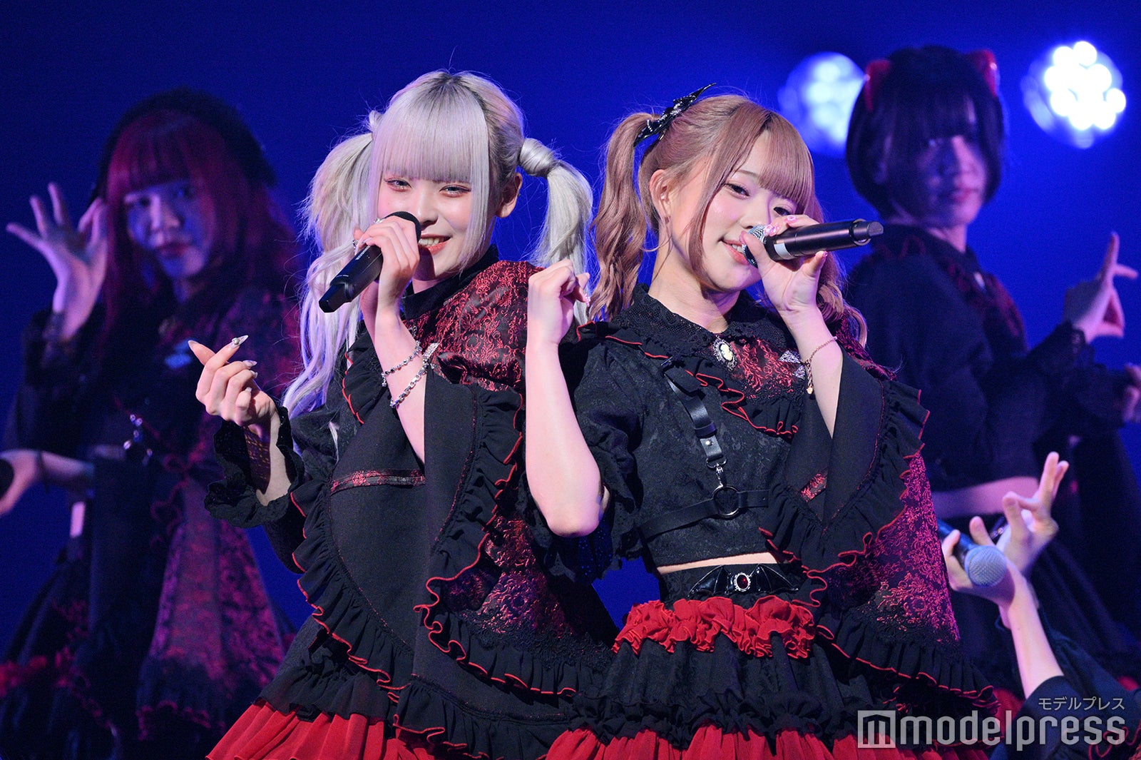 (画像31/40) 7人組アイドルグループAVAM、大トリで熱気爆上げ 美脚披露・会場虜にする“悪魔的魅力”【GAKUSEI RUNWAY 2024 SPRING＆SUMMER】 - モデルプレス