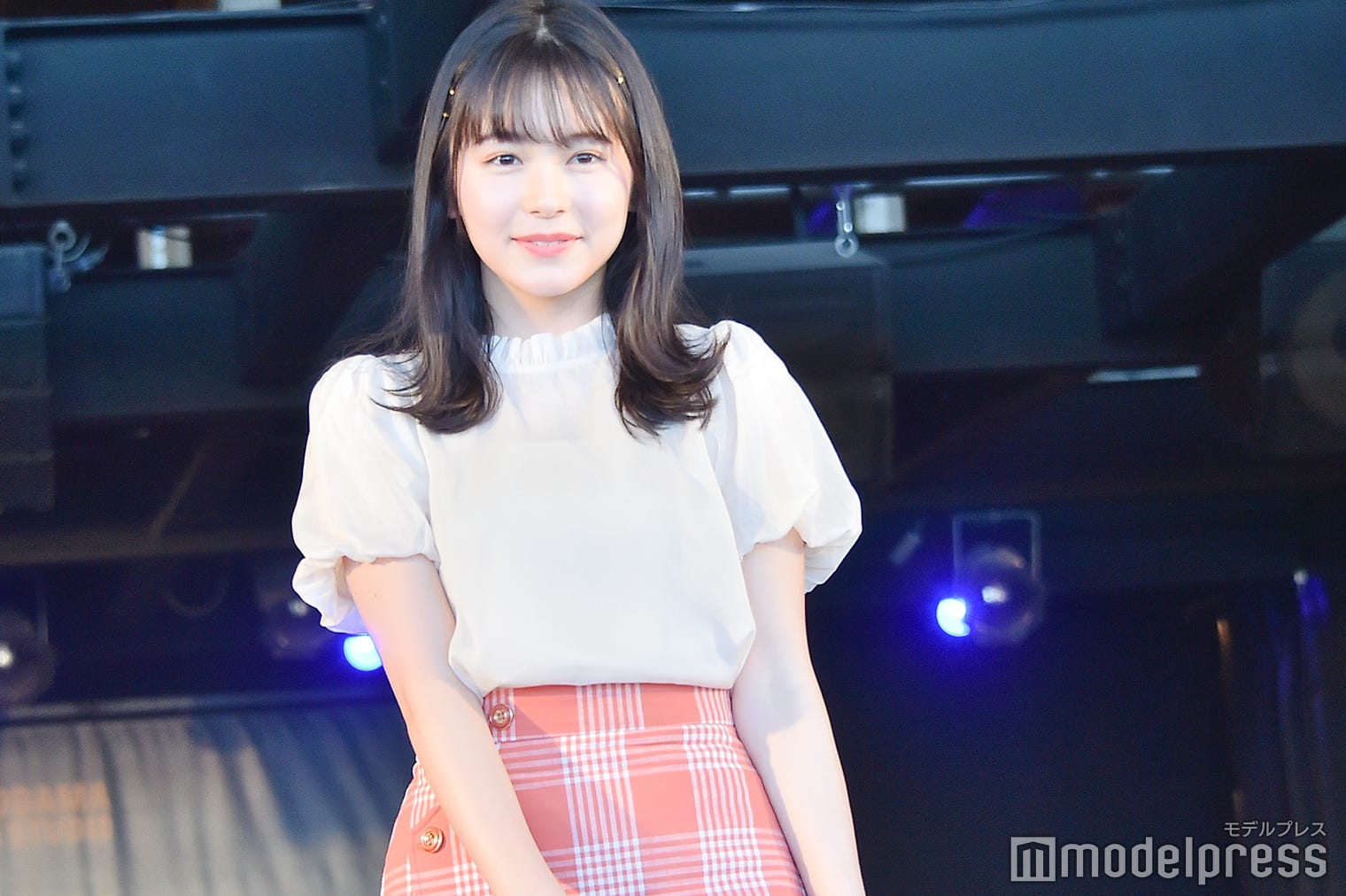 画像4 5 “ティーンのカリスマ”久間田琳加、ミニスカでほっそり美脚全開<超夏休み2019> モデルプレス
