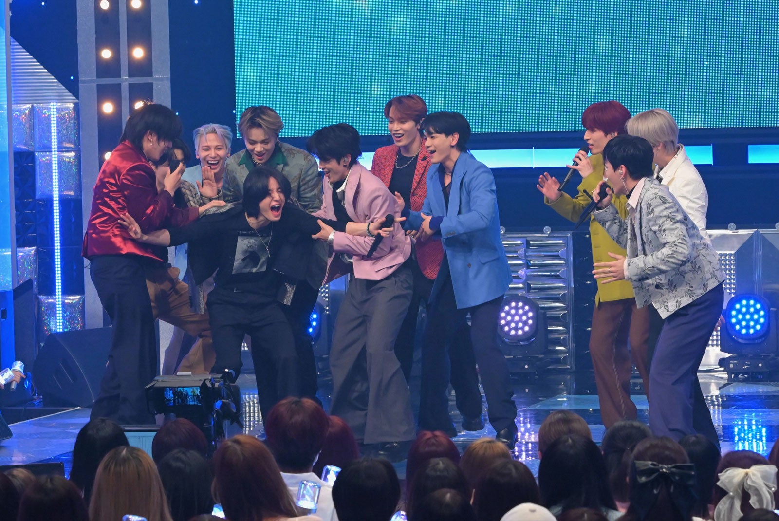 (画像7/11) JO1、ファン300人の前で秘蔵写真公開 デビュー5年間を振り返る【PRODUCE JO1 LOVE OF LIVE】 - モデルプレス